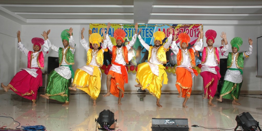 A History of Bhangra - BollyX Life